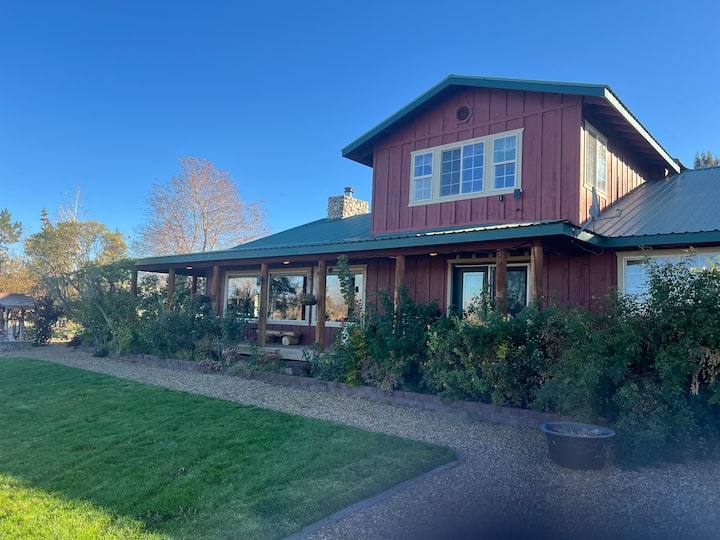Home On 20 Acres - Prineville, OR