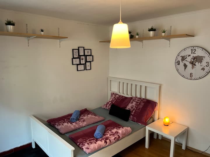 Room Of Italy (Central Station) - Bonn