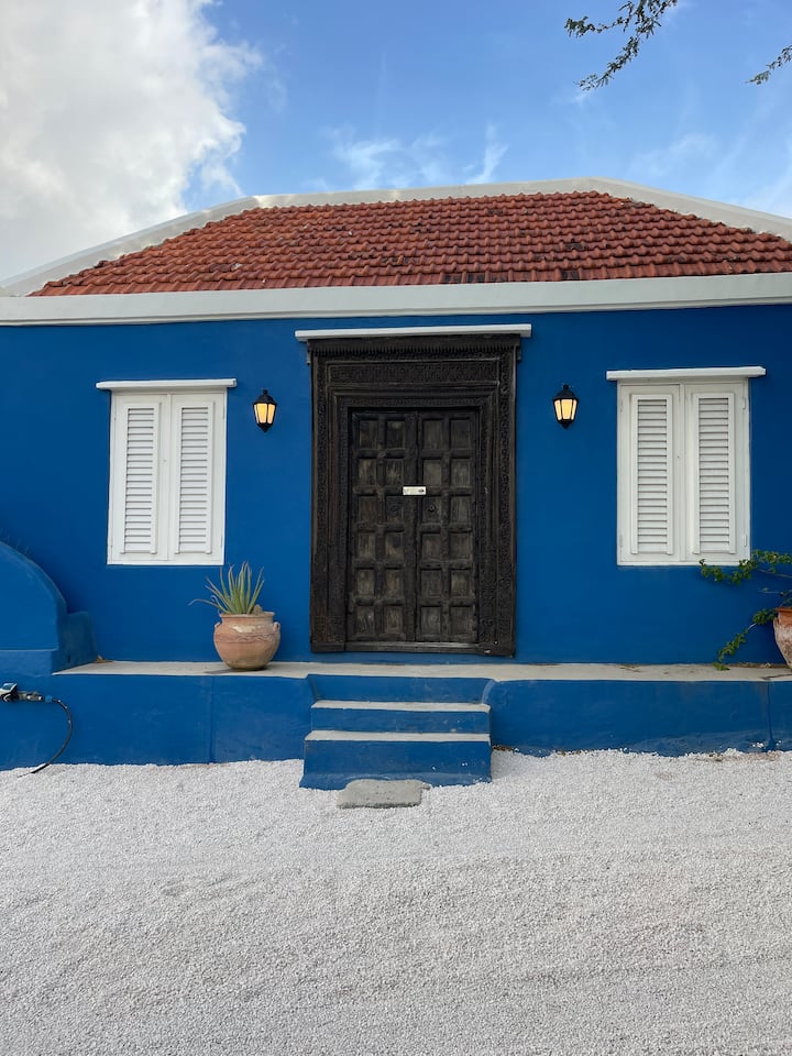Dushi Blou, Monumentale Woning Otrabanda - Curaçao