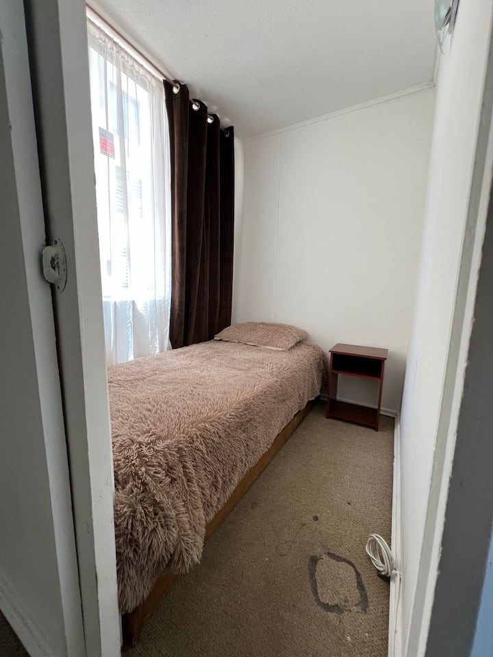 Habitación Cerca De La Playa, Tipo Hostal - La Serena