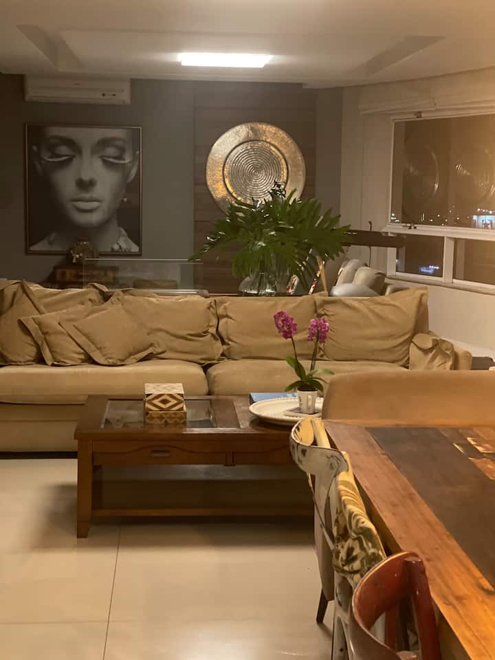 Apartamento 500 M Da Praia- 4 Suítes 3 Garagens - Balneário Camboriú