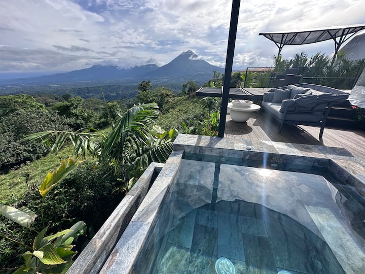 Volcano Views - Glamping Of Air - Costa Rica