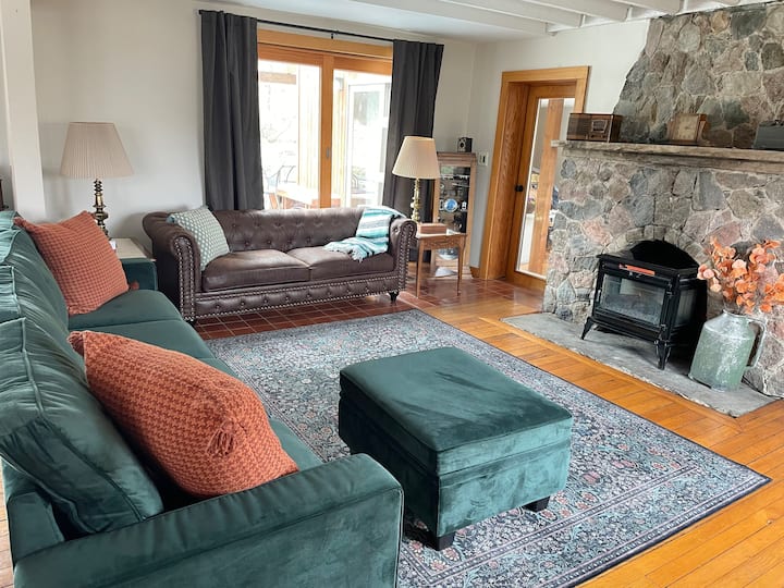 Country Lodge With Many Beds To Fit Everyone! - Medina, OH