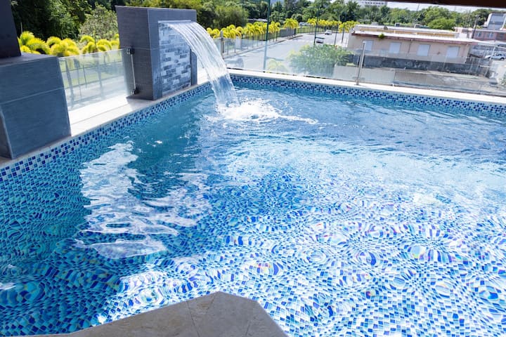 Alta Gama Con Piscina Flotante Privada Y Penthouse - Puerto Rico
