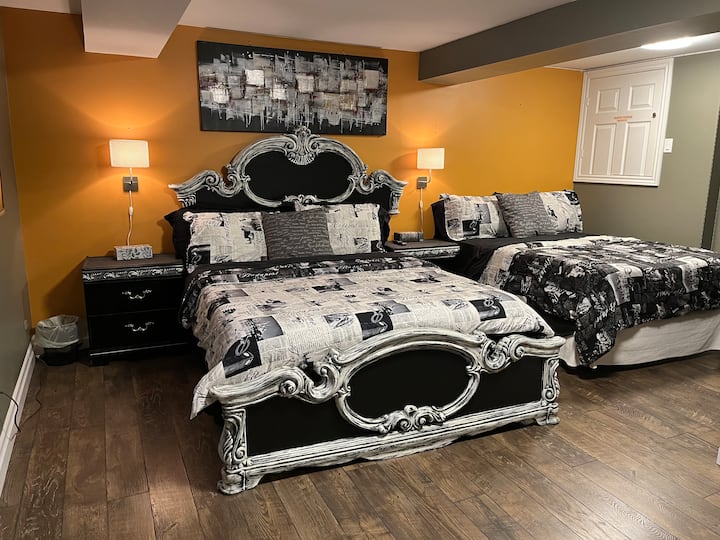 Studio Room 2 Beds Full Washroom - Milton