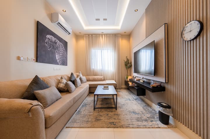 شقة حديثة بطابع عصري وجميل في الروضة. - Jedda