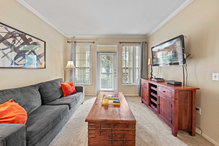 Mid-city Condo Near Lsu! Hot Tub! Gym! - Louisiane