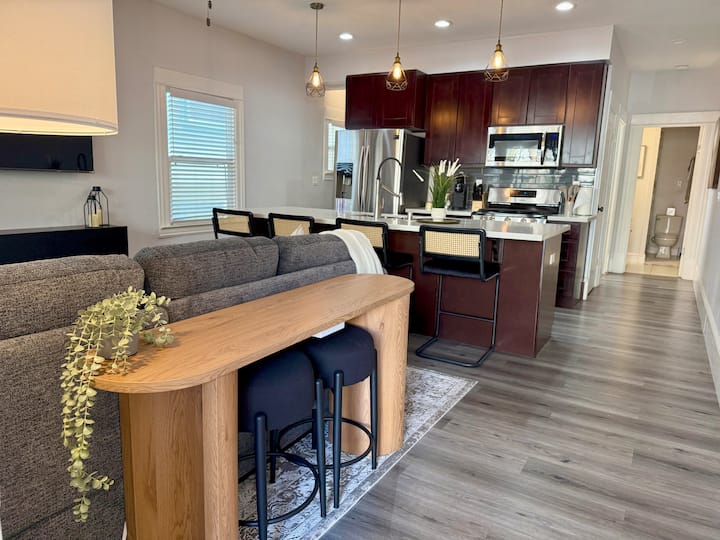 Modern Luxury Retreat 2bd/2ba Downtown Sacramento - Sacramento