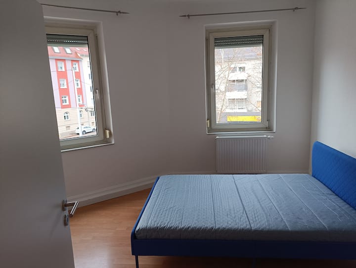 Zimmer In Zentraler Lage - Stuttgart