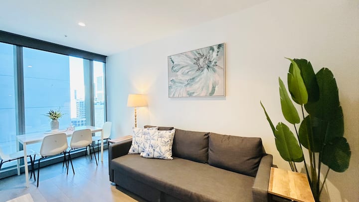 Wsdo01a/innercbd/1min-station/free(pool/gym/tram) - Melbourne