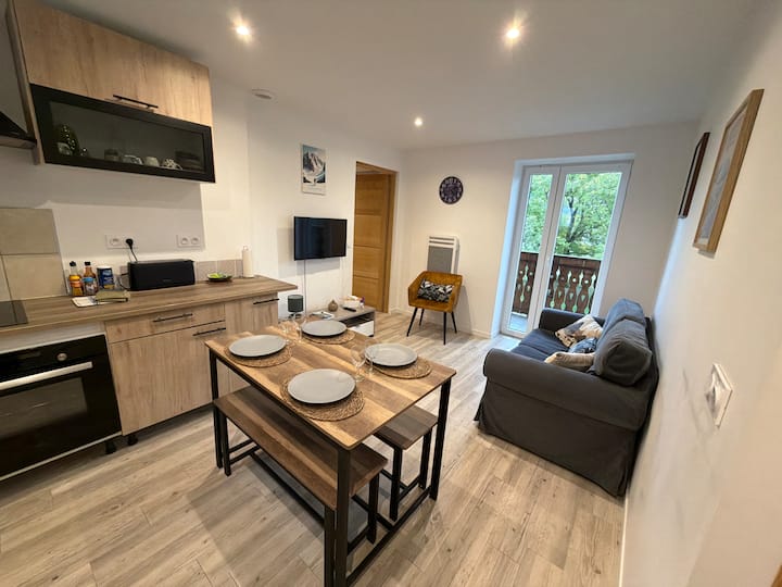 Appartement De Charme Avec Vue Montagne Faverges - Faverges