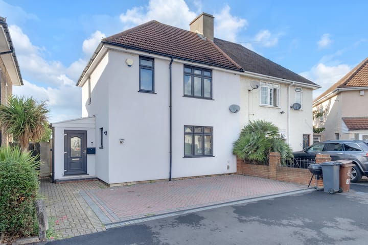 Cozy Residence - Ilford