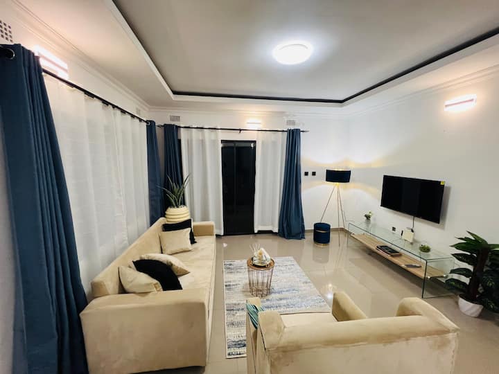 Cosy 3 Bedroom, Solar Powered - Lusaka