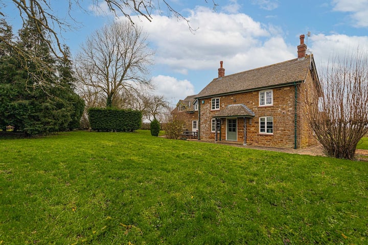 We Stay - Great Easton Lodge - Rutland