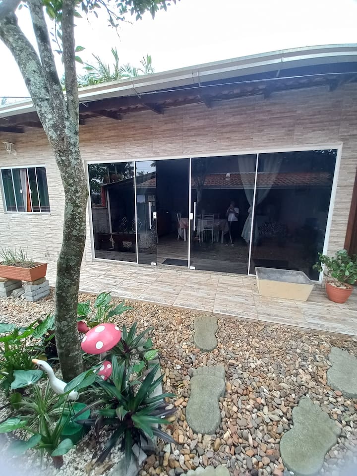 Edícula Nos Fundos Da Casa . - Penha