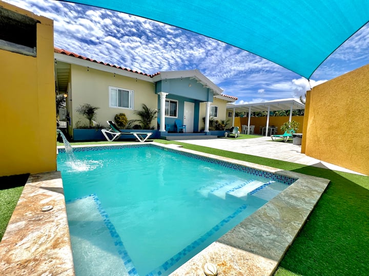 The Gold Vacation Villa - Aruba