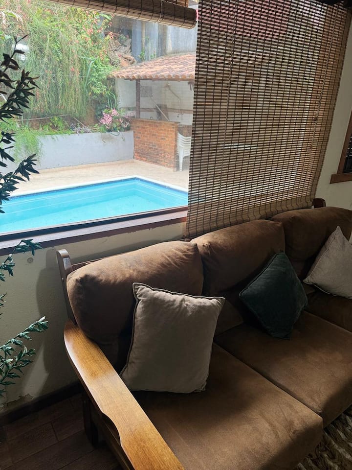 Casa C/ Piscina Em Nogueira – 6 Pessoas - Petrópolis