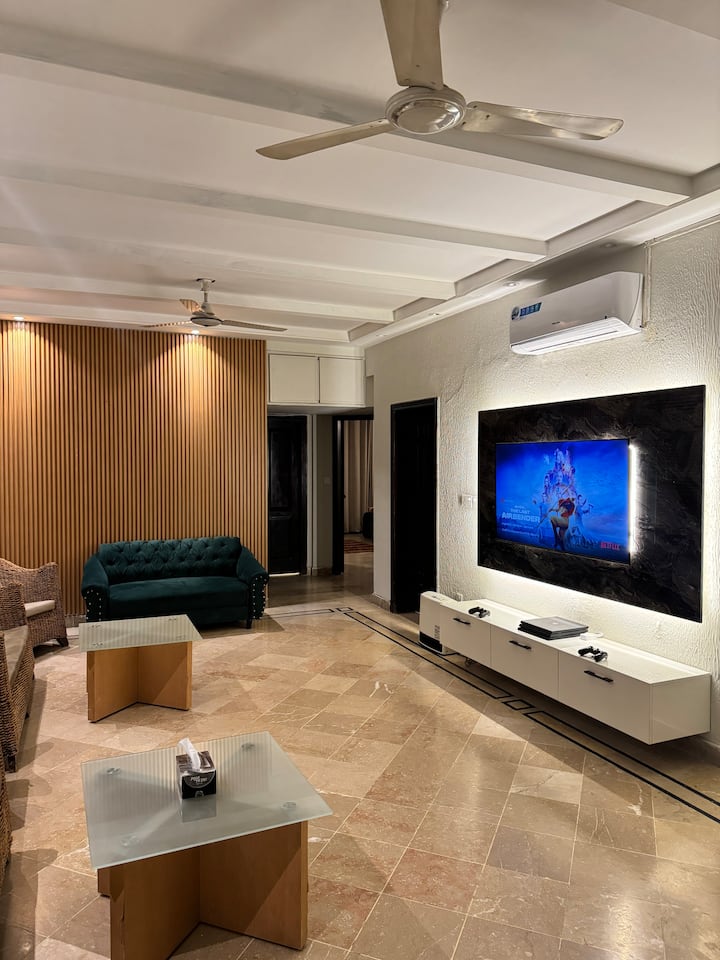 Luxury 2bhk With Balcony(markaz) - Islamabad