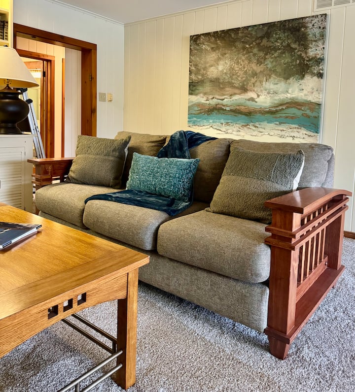 Long Lake Retreat - Valparaiso, IN