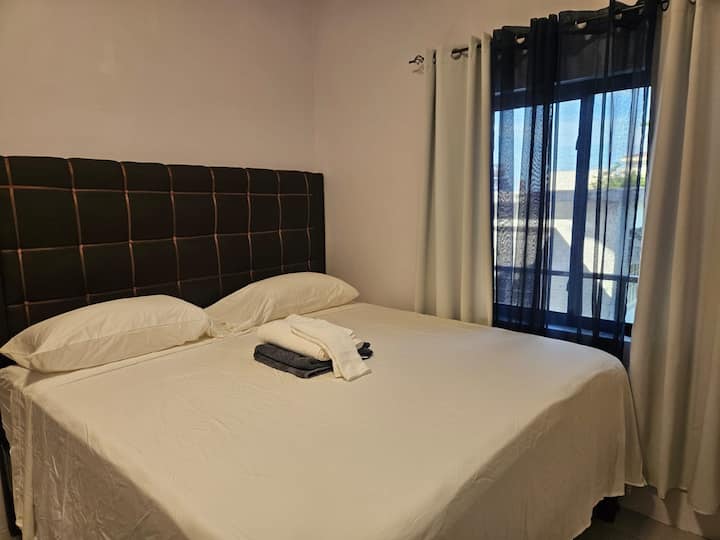Room At Mahogany At Carib - Ocho Rios