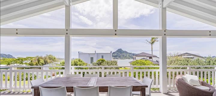 Tairua Holiday House. Sea And Sun In Style. - Pauanui
