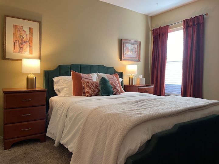 Quiet Room In A Great Neighborhood! - McKinney, TX