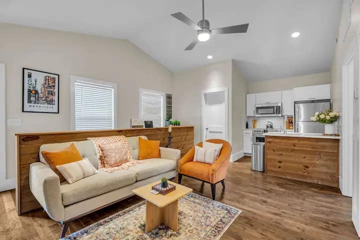 Nashvilles Serendipity - Nashville, TN