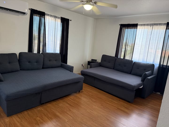 Flowers Apt 5 Min Walk To Fremont | Free Parking - Las Vegas