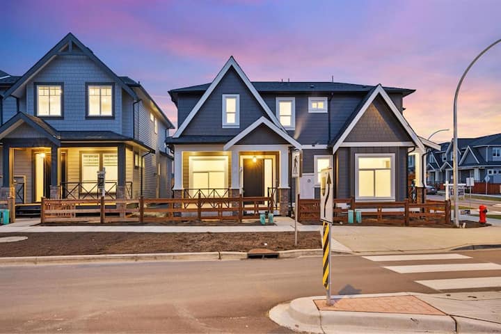 Brand New 2 Bedroom Suite With A/c - Langley, BC