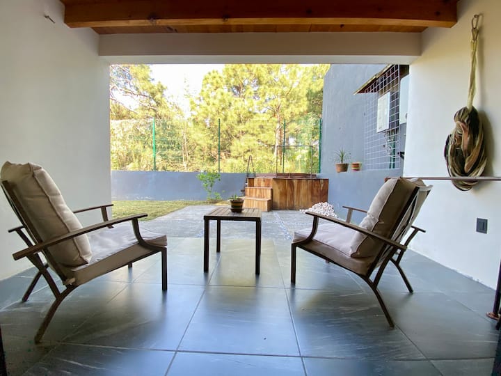 Jacuzzi | Jardín | Vista Al Bosque | Casa Miró - Valle de Bravo