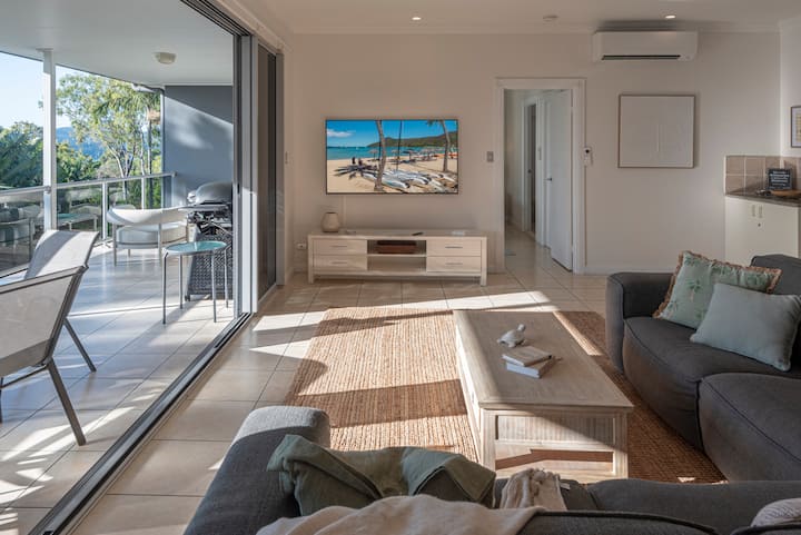 Blue Water Views 11 - Hamilton Island
