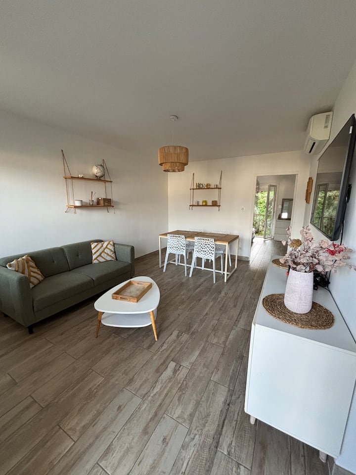 Charmant T2 Entre Le Port Et Le Coeur De Ville - Santa Giulia