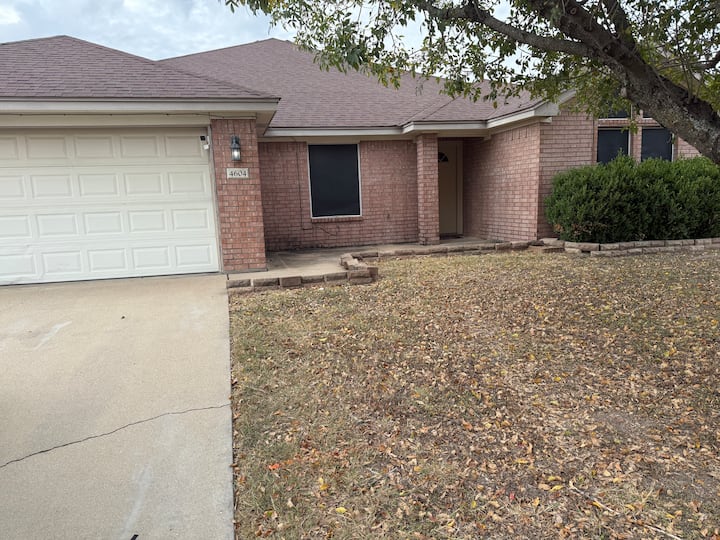 The Chill Spot Home Away From Home 2 - Killeen, TX