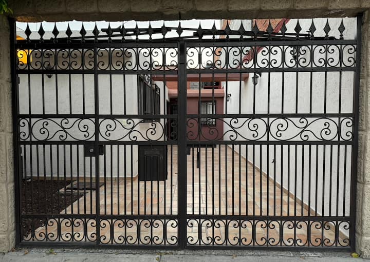 Casa En Fraccionamiento Privado - Morelia