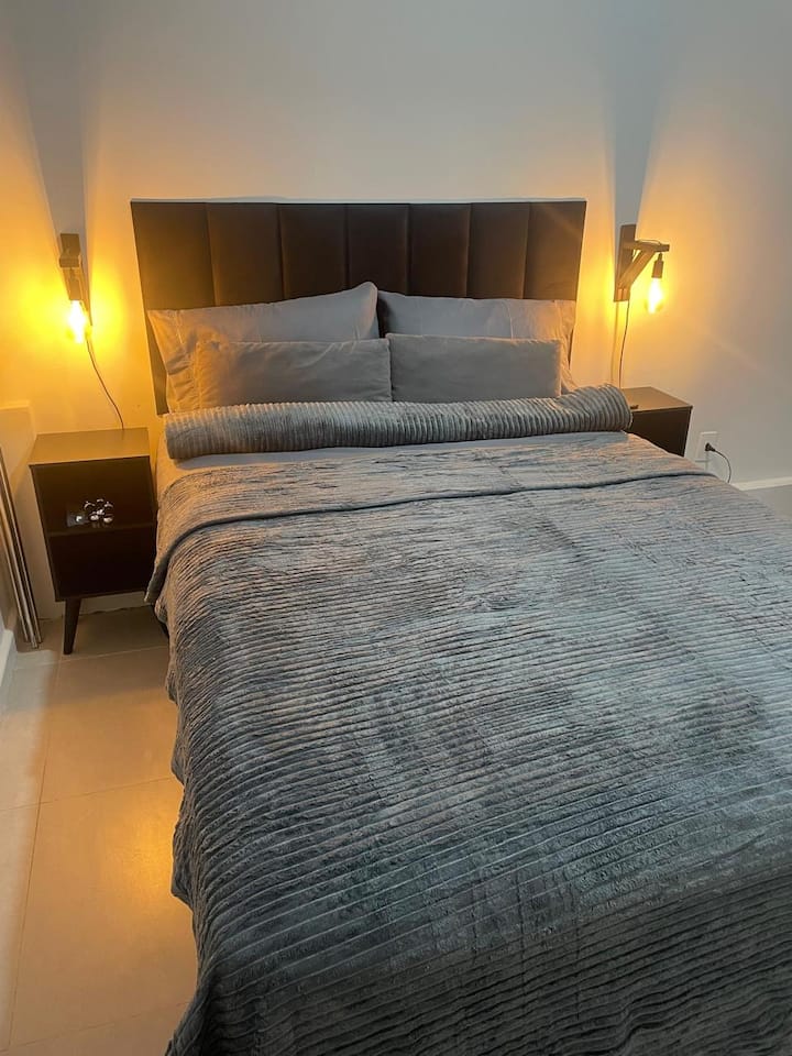 Copacabana Com Vista Para O Mar - Copacabana