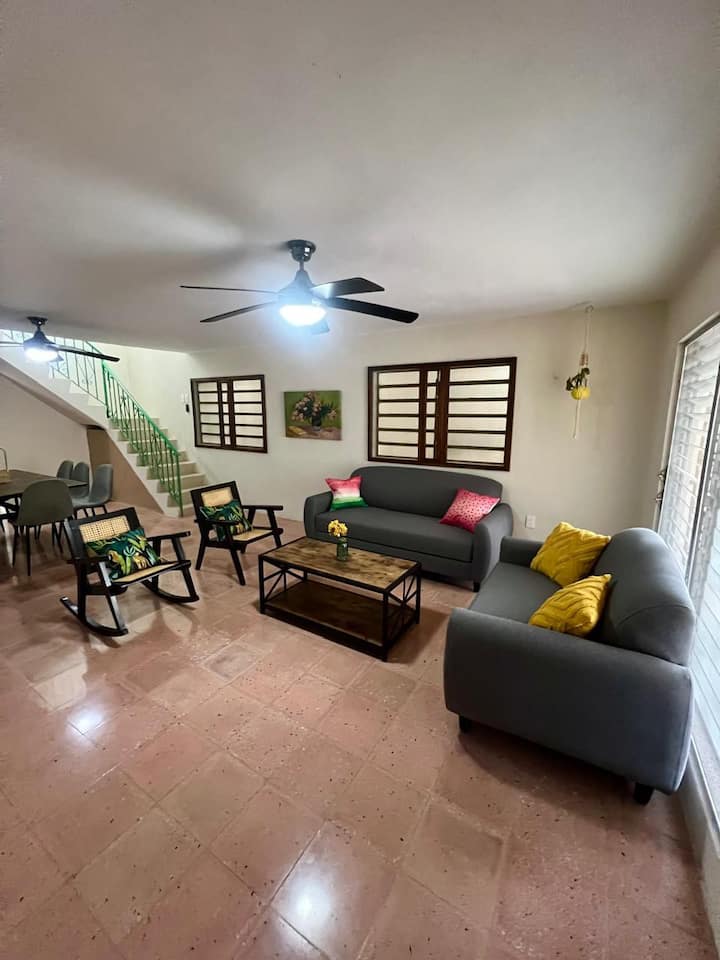 Casa Chulibul - 5 Bedrooms, 3 Bathrooms, Garage - Mérida