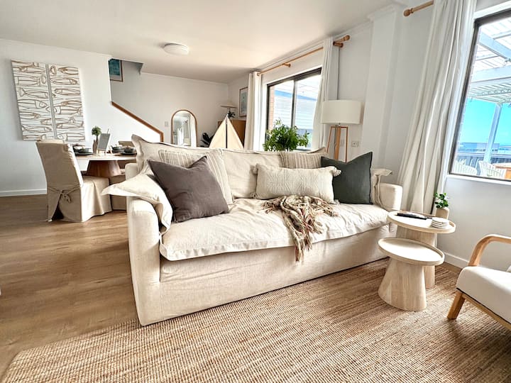2-bedroom Beach Apartment. Live The Beach Life! - マンジュラ