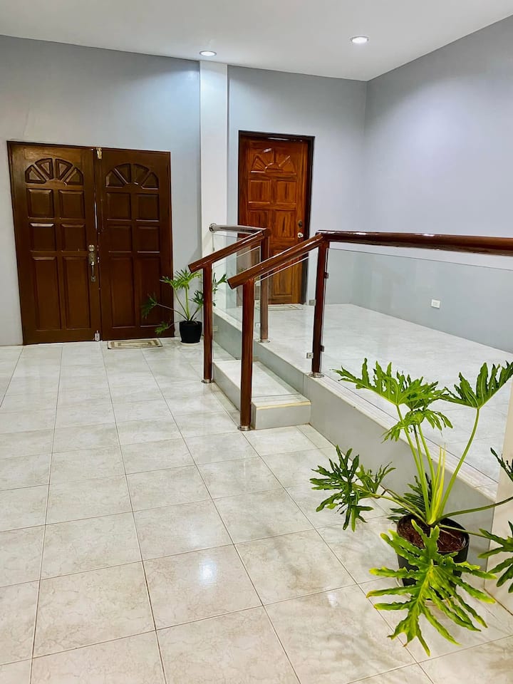 The Gray House - Puerto Princesa