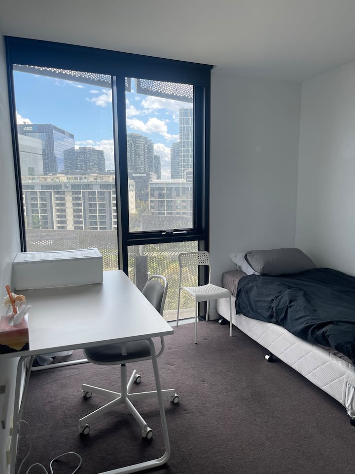 A Private Room For Only Girls - Melbourne