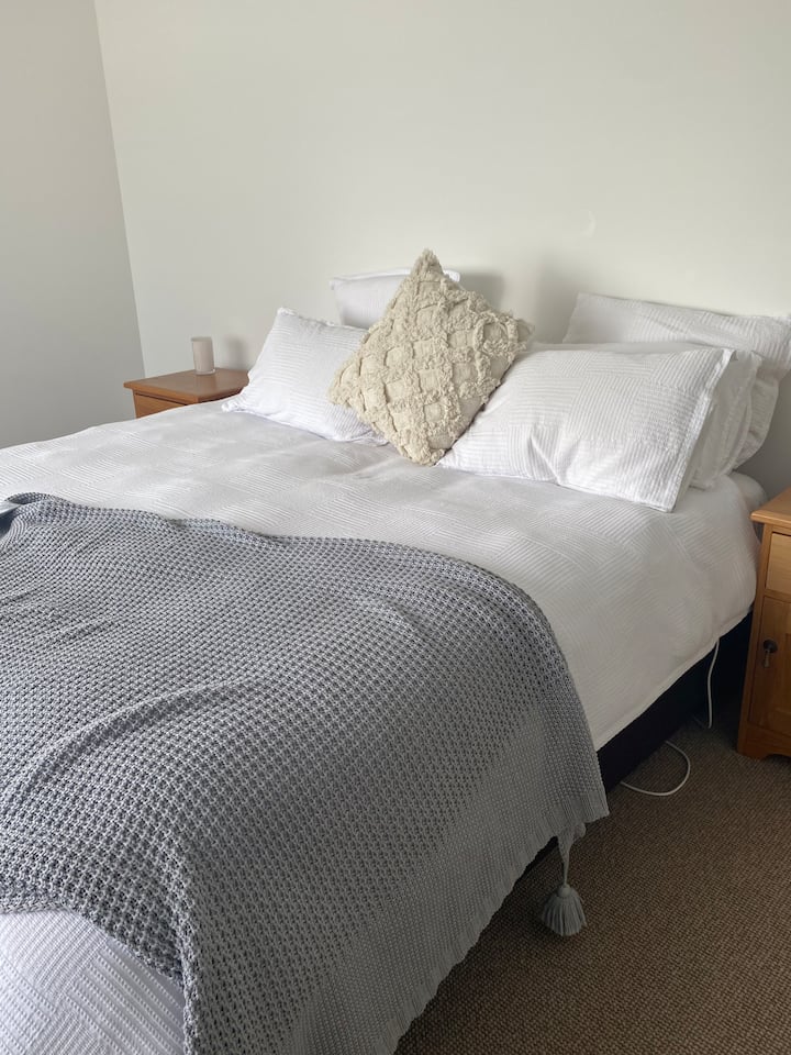 Room Close To Beach Own Bathroom - New Plymouth