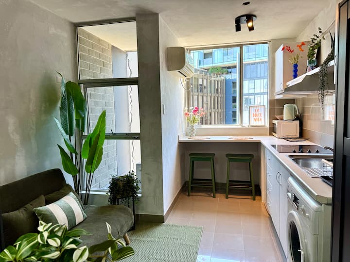 Urban Hideout: Heart Of Sydney - Surry Hills