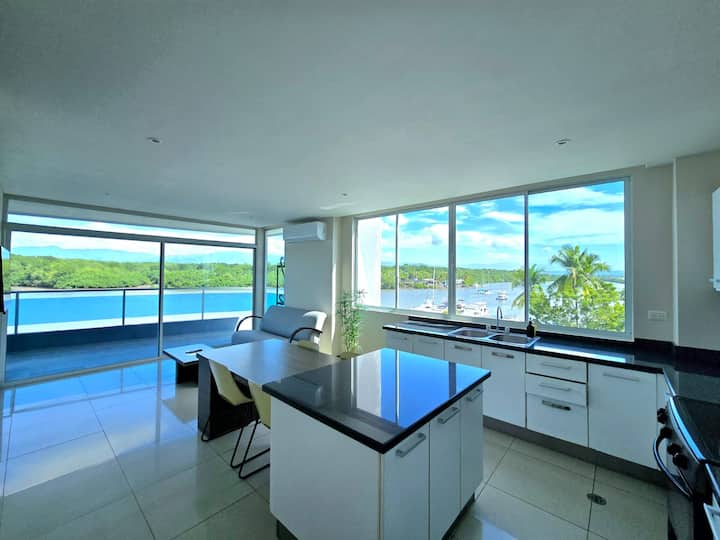 Apartamento Deluxe Dos Dormitorios Con Balcón - Punta Arenas, Costa Rica