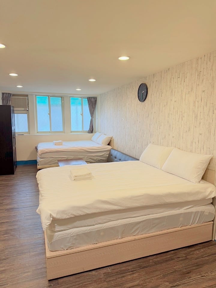 Spacious Apartment/ximem/mrt/taipei/101/寧夏/西門/臺北 - Taipei City