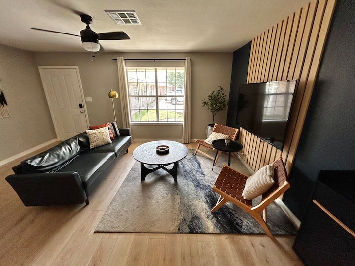 Bright & Airy 2-br Next To Afb @Baseview Landing - Wichita Falls