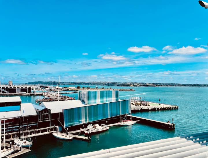 New Penthouse Apartment On Princes Wharf! - Auckland