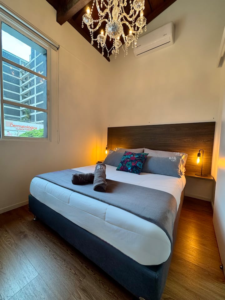 Modern Suite In The Heart Of Laureles - Medellín, Colombia