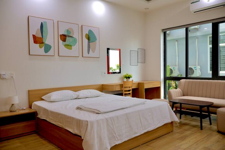 Central Loft With Large Windows - ダナン 州