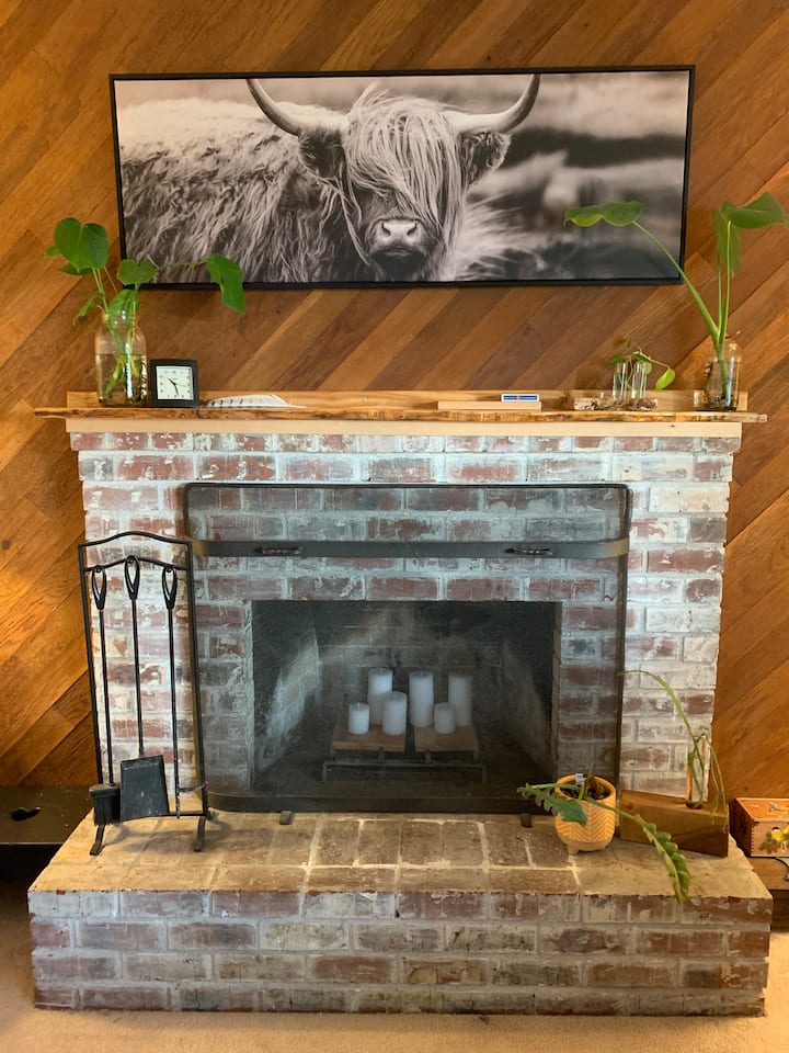 Dogwood Retreat - Medford, OR