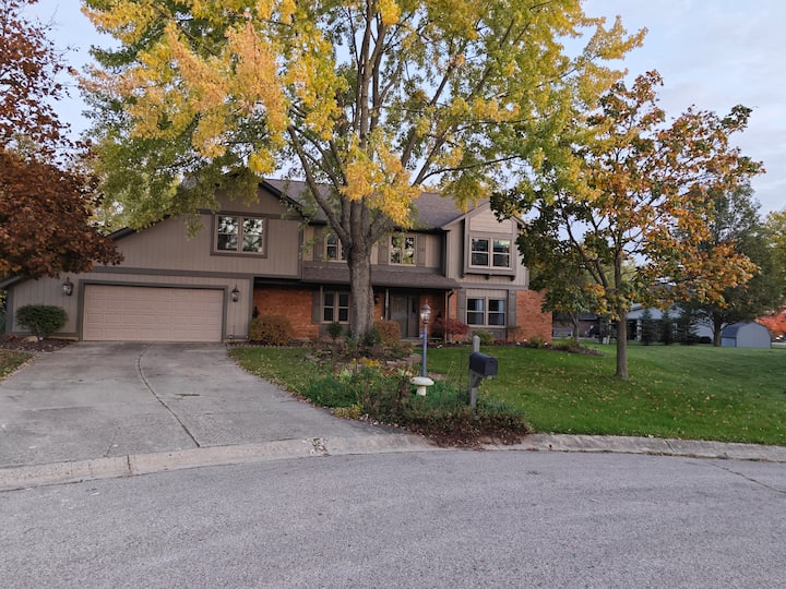 Safe Spacious 6br Home Near Dayton Airport - Dayton, OH
