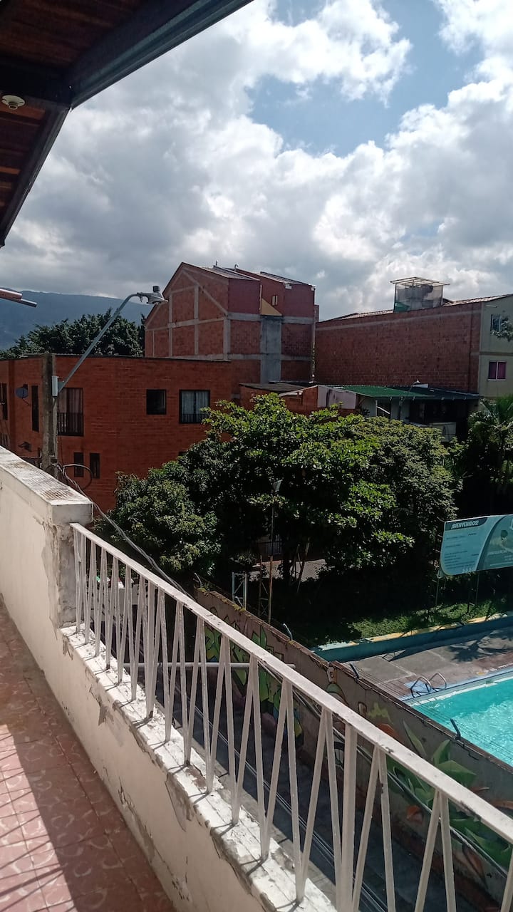 Casa De La Piscina - Medellín